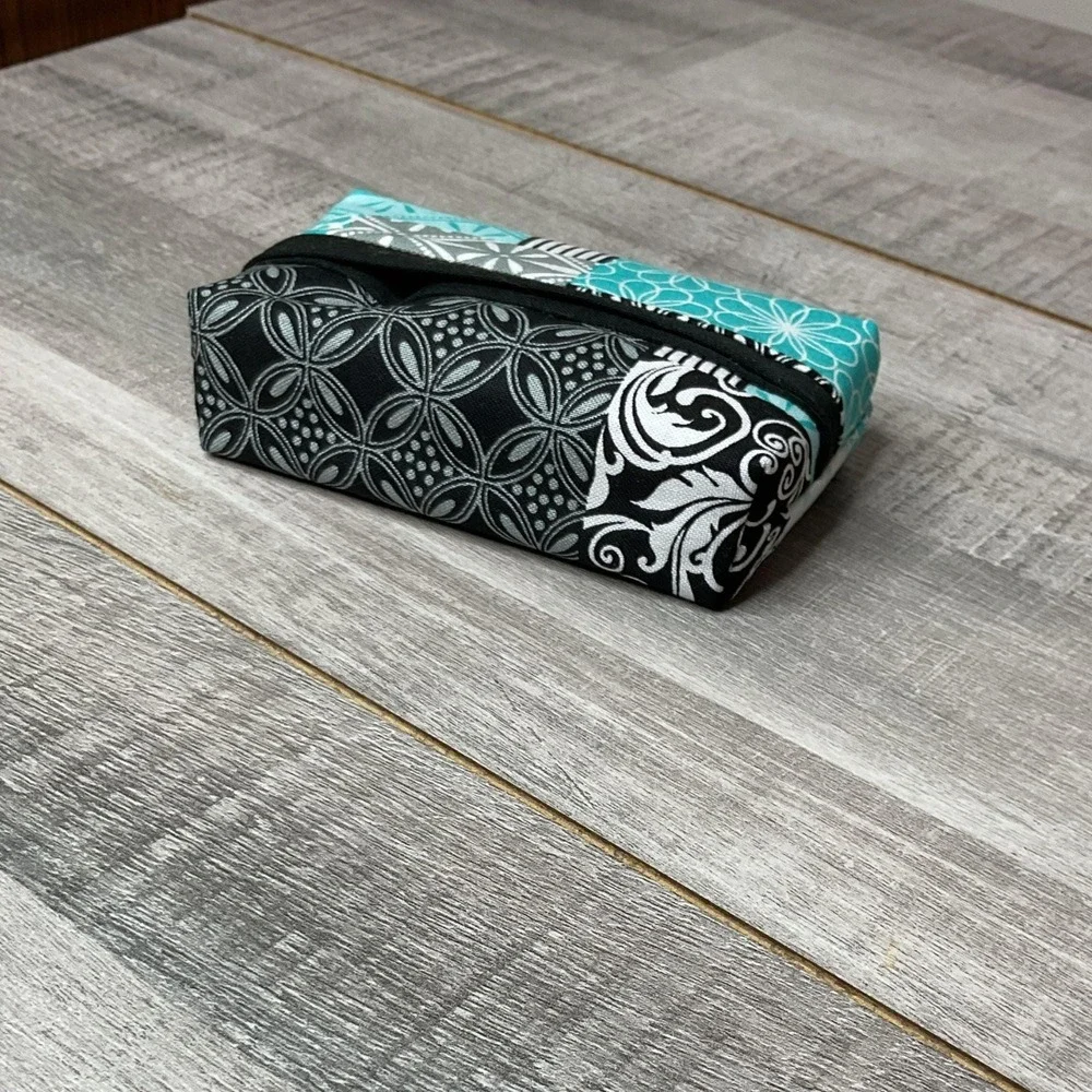Bags | Modern Fabric Tissue Holder Pocket Tissue Cover Travel Size ...